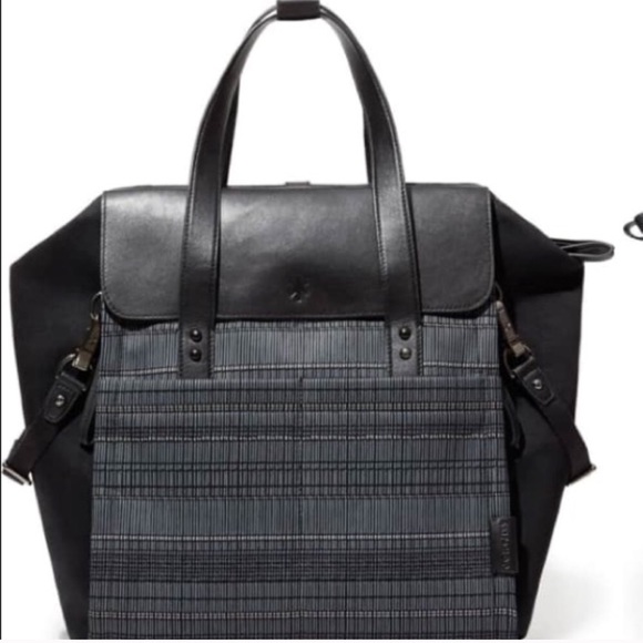 Skip Hop | Bags | Nwt Skiphop Highline Convertible Diaper Backpack ...